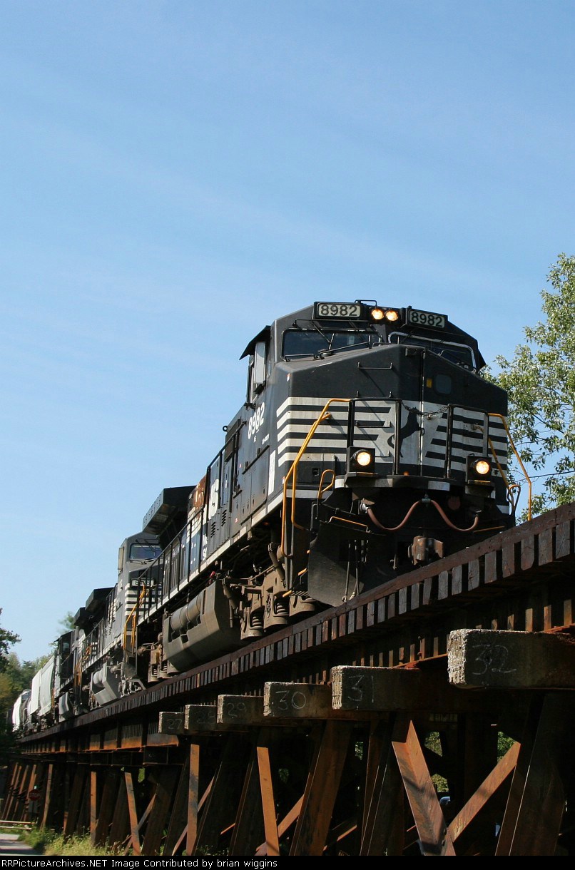 NS 8982 161 Georgetown IN
